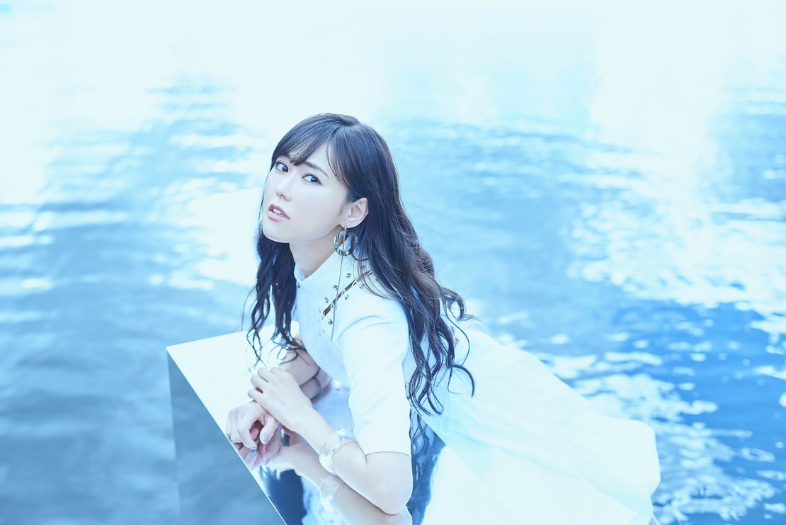 TRUE (singer) - generasia